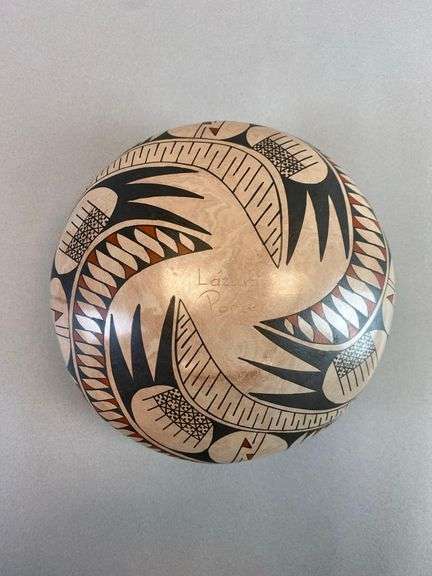 Lazaro Ponce Mata Ortiz Mexican Pottery Jar - Matthew Bullock Auctioneers