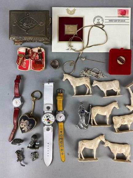 Group of Assorted Items - Matthew Bullock Auctioneers