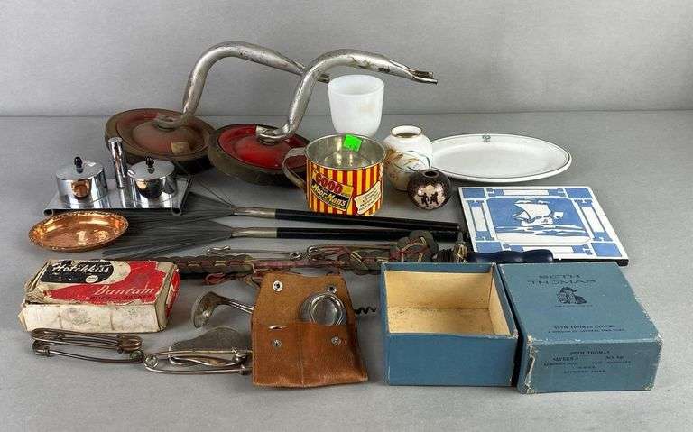 Group of Assorted Items - Matthew Bullock Auctioneers