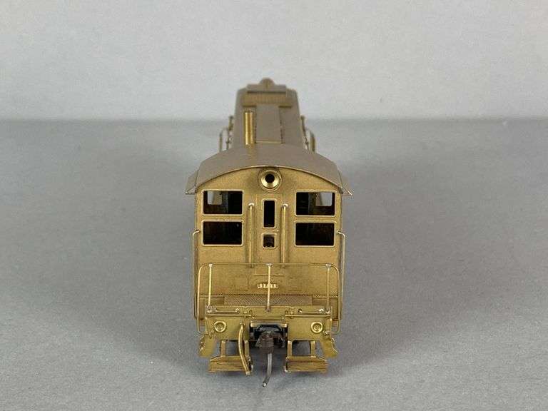 Hallmark Models HO Scale Baldwin VO-1000 Diesel Switcher - Matthew Bullock Auctioneers