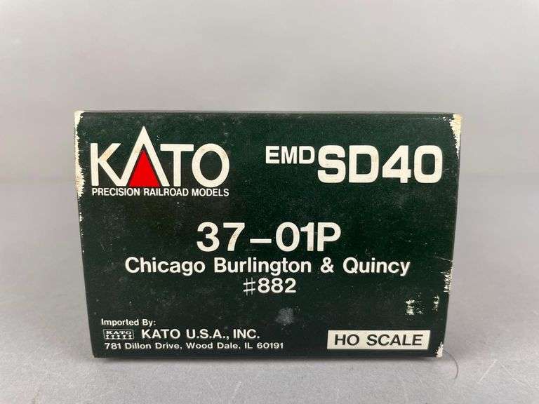 Kato HO Scale EMD SD40 CB&Q Locomotive - Matthew Bullock Auctioneers