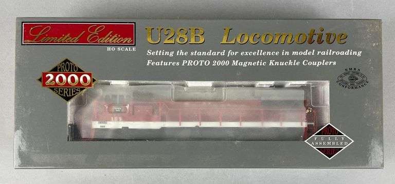Proto Series 2000 HO Scale U28B Burlington Locomotive - Matthew Bullock Auctioneers