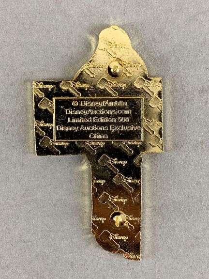 Disney Auctions Limited Edition Jessica Rabbit Sits Enamel Pin ...