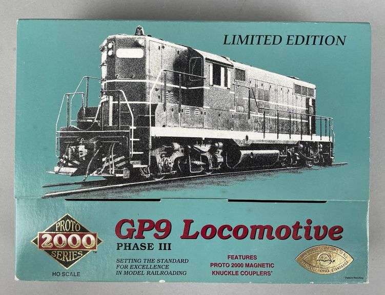 Proto Series 2000 HO Scale GP9 Locomotive - Matthew Bullock Auctioneers