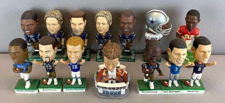 Group of 14 NFL Bobbleheads - Matthew Bullock Auctioneers