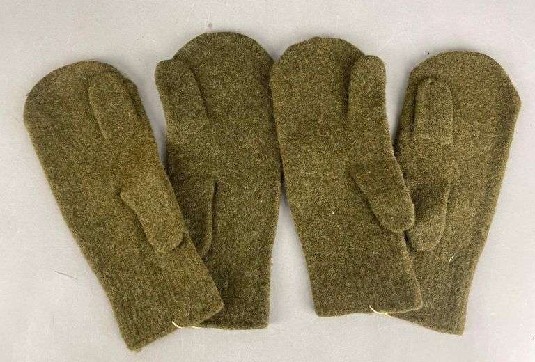 2 Pairs WW2 Wool Mitten Inserts - Matthew Bullock Auctioneers