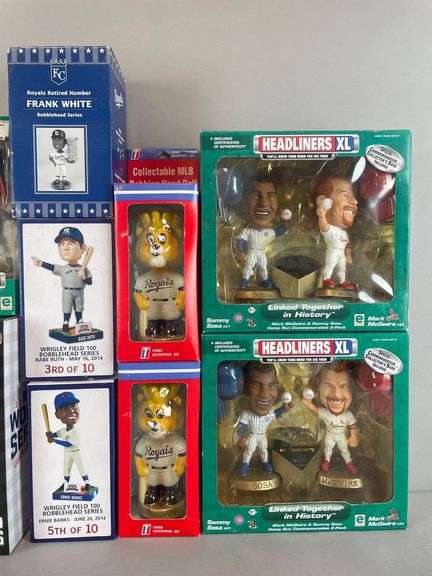 Group of Assorted Baseball Bobbleheads - Matthew Bullock Auctioneers