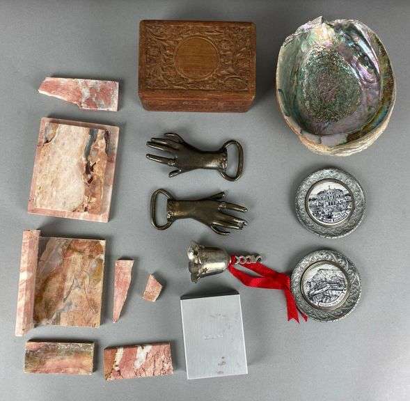 Group of Assorted Items - Matthew Bullock Auctioneers