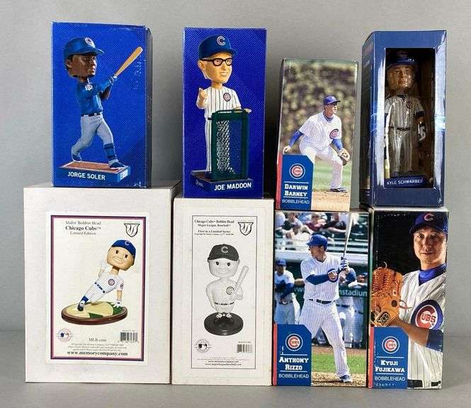 Group of 8 Chicago Cubs Bobbleheads - Matthew Bullock Auctioneers
