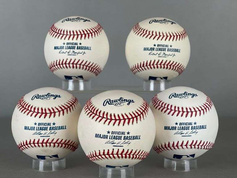 5 - 1990s Baseball Stars Signed Baseballs - Matthew Bullock Auctioneers