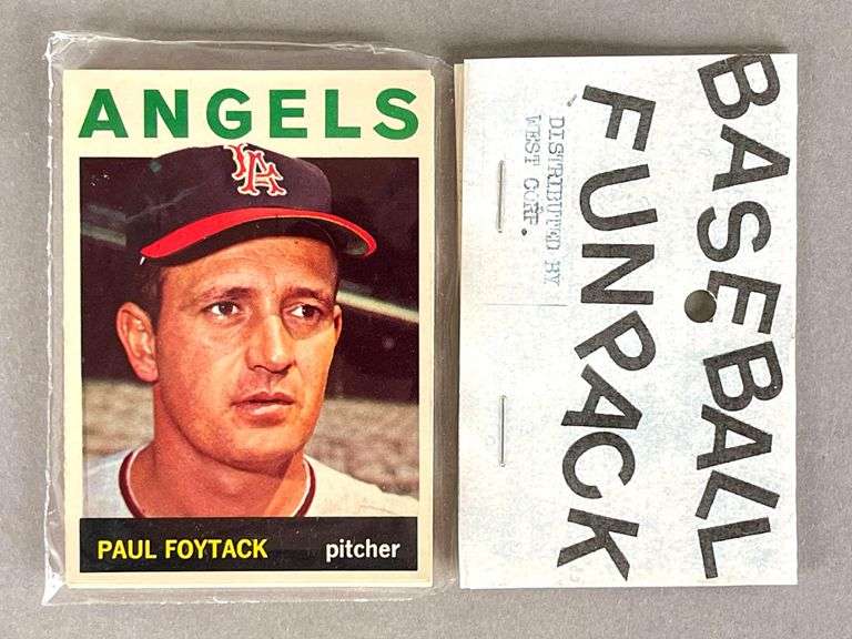 1964 Topps Baseball West Corps Cello Fun Pack - Matthew Bullock Auctioneers