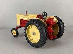 ERTL Cockshutt 560 Die-Cast Model Tractor - Matthew Bullock Auctioneers