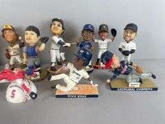 Group of Assorted Baseball Bobbleheads - Matthew Bullock Auctioneers