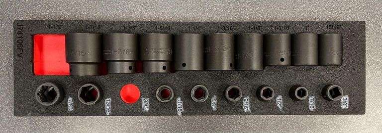 Group of Proto 1/2 inch Sockets - Matthew Bullock Auctioneers