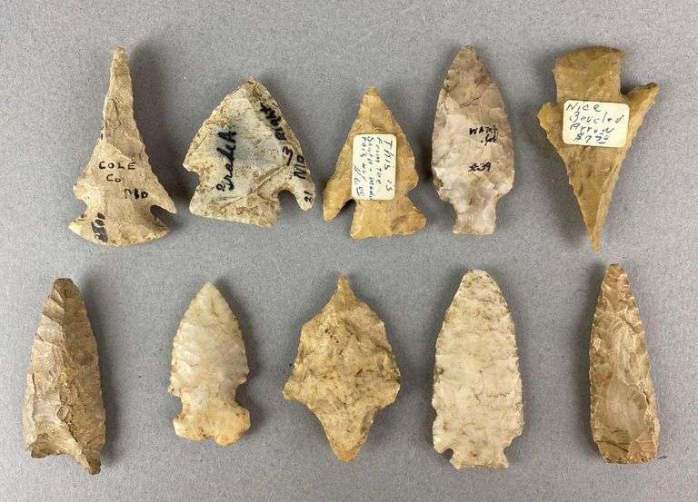 Group of 10 Assorted Native American Arrowheads and Artifacts Heike ...