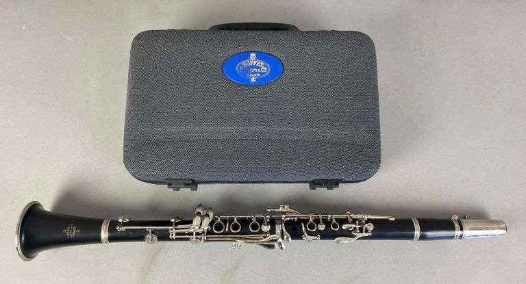 Buffet Crampon R13 B Flat Clarinet with Case - Matthew Bullock Auctioneers