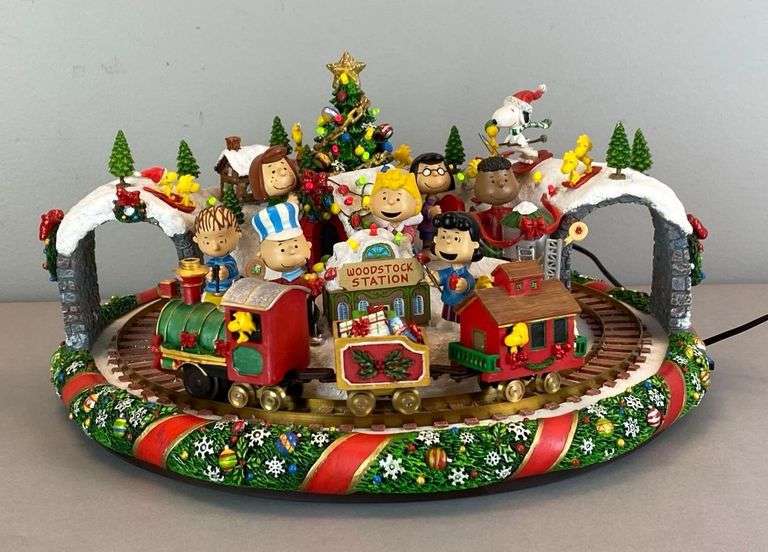 2007 Danbury Mint Peanuts Christmas Wonderland Resin Trainset - Matthew ...