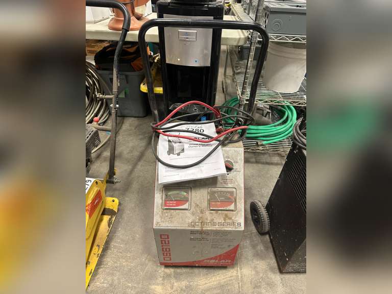 Solar Octane Series 056120 Charger/Starter - McBids Auctioneers ...