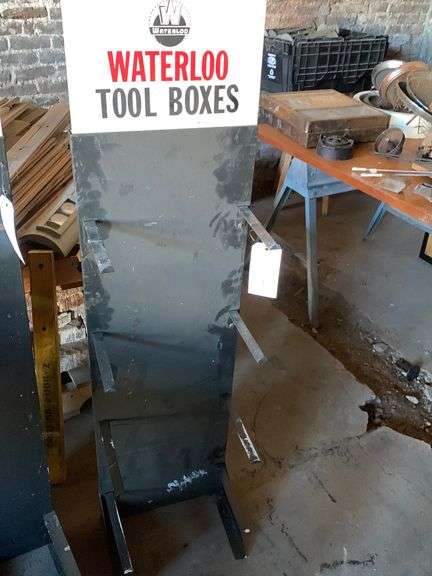 Waterloo Tool boxes store display - McNatt Real Estate