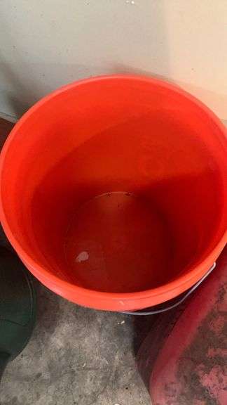 2 gas jugs-clean 5 gal bucket-metal detector - McNatt Real Estate