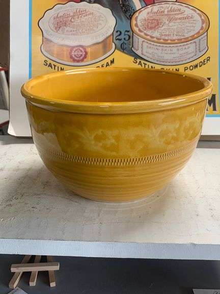 Made in Italy beautiful mixing bowl - McNatt Real Estate