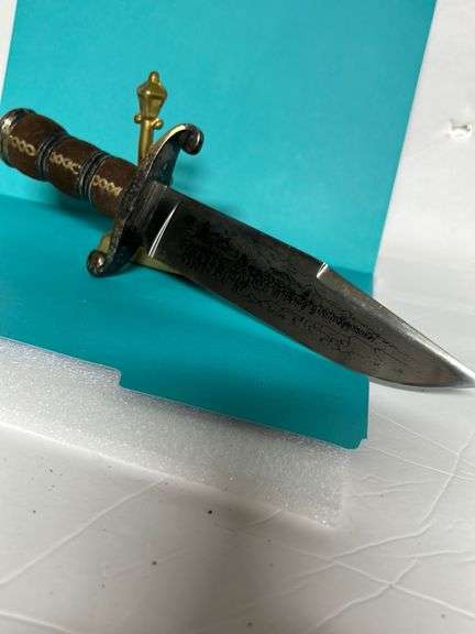 Stagecoach knife with leather grip - McNatt Real Estate