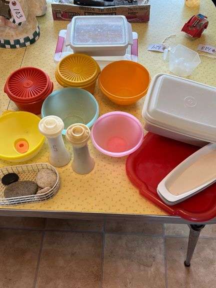 Tupperware and more -see photos - McNatt Real Estate
