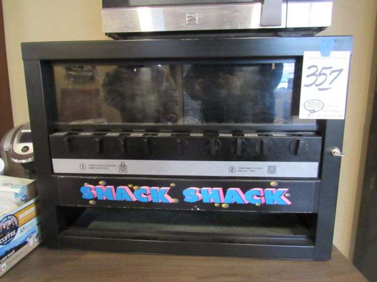 SNACK SHACK COUNTER TOP CANDY VENDING MACHINE - WITH LOCK AND KEY ...