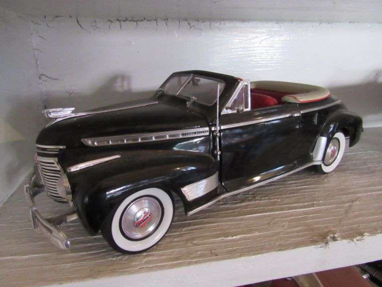 2 SCALE CARS - McPherson Auction & Realty