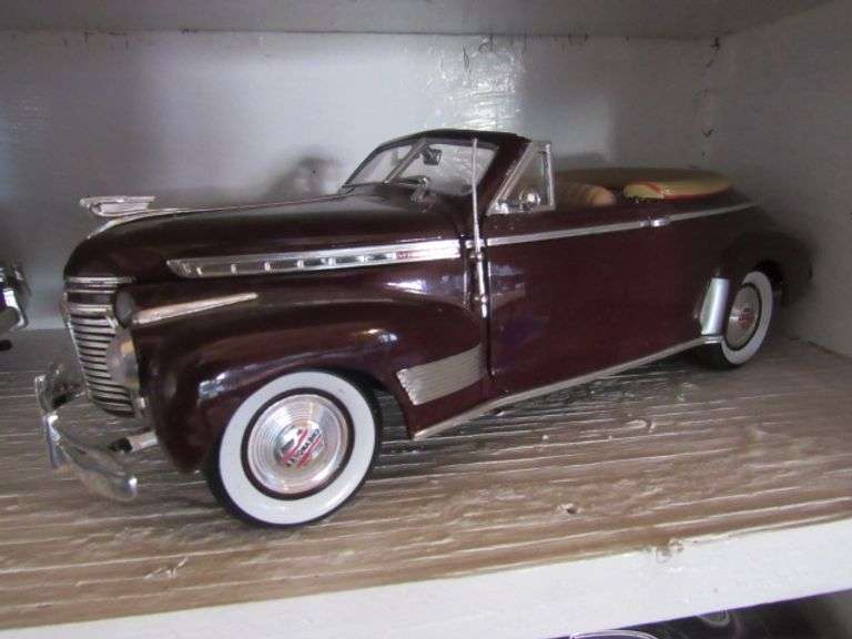 2 SCALE CARS - McPherson Auction & Realty