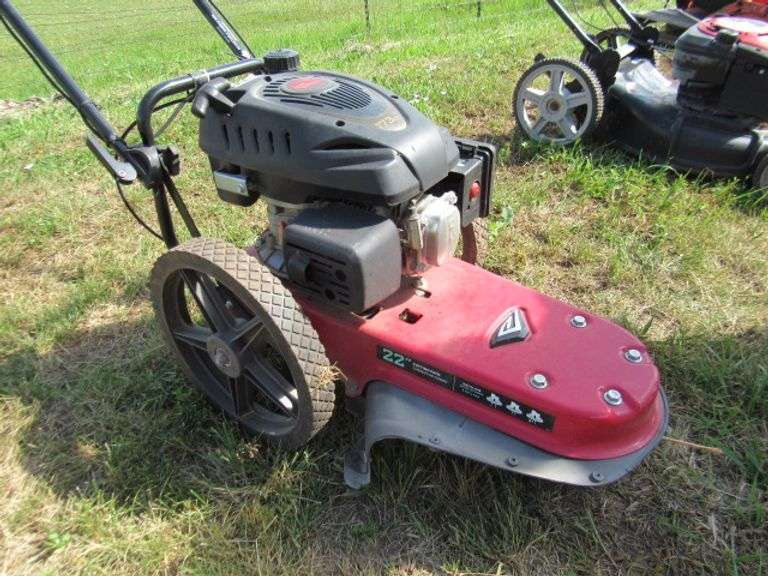VIPER DR STRING TRIMMER - NEEDS THROTTLE CABLE - McPherson Auction & Realty