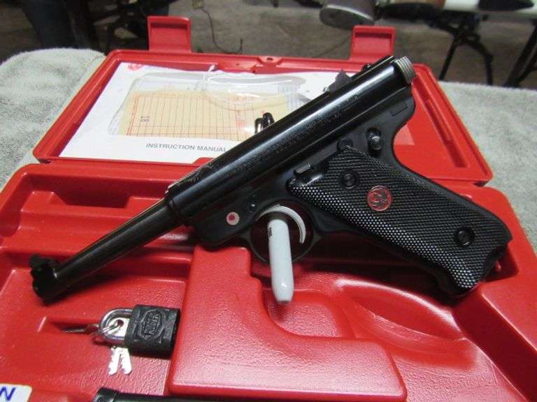 RUGER MARK II 22 CAL. PISTOL W/2 CLIPS LOOKS TO BE UN FIRED - McPherson ...