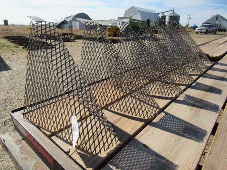 NRCS WATER TANK BIRD WALK CAGE - SELLING SO MUCH A PIECE X 7 ...