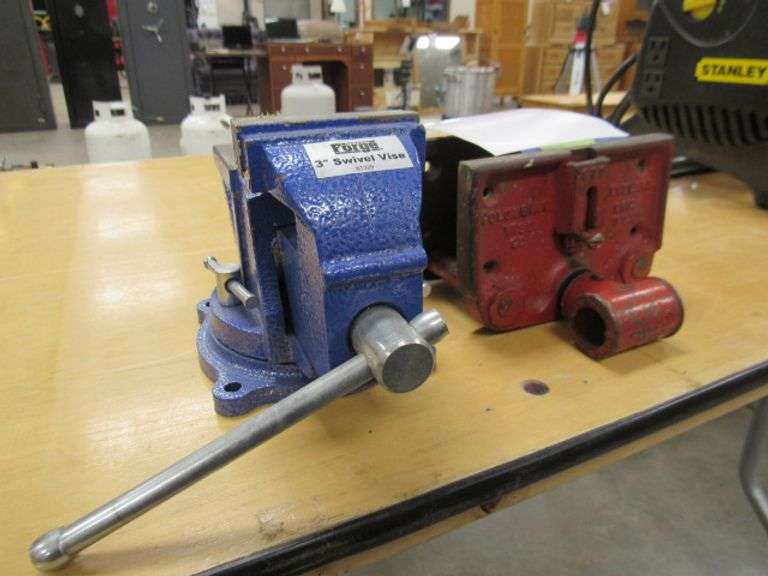 3INCH SWIVEL VICE AND 6INCH WOOD VICE - McPherson Auction & Realty