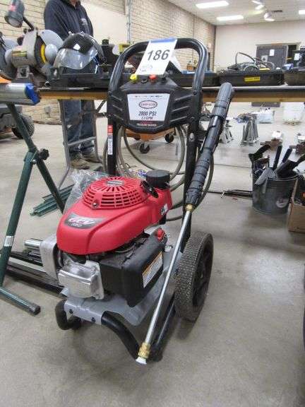 SIMPSON 2800PSI 2.3 GPM PRESSURE WASHER WITH HONDA 160 GCV MOTOR ON ...
