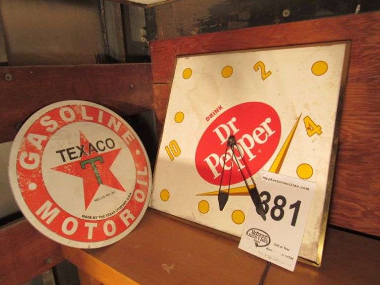 Dr. Pepper clock and replica Texaco round sign (aprox 9" diameter ...