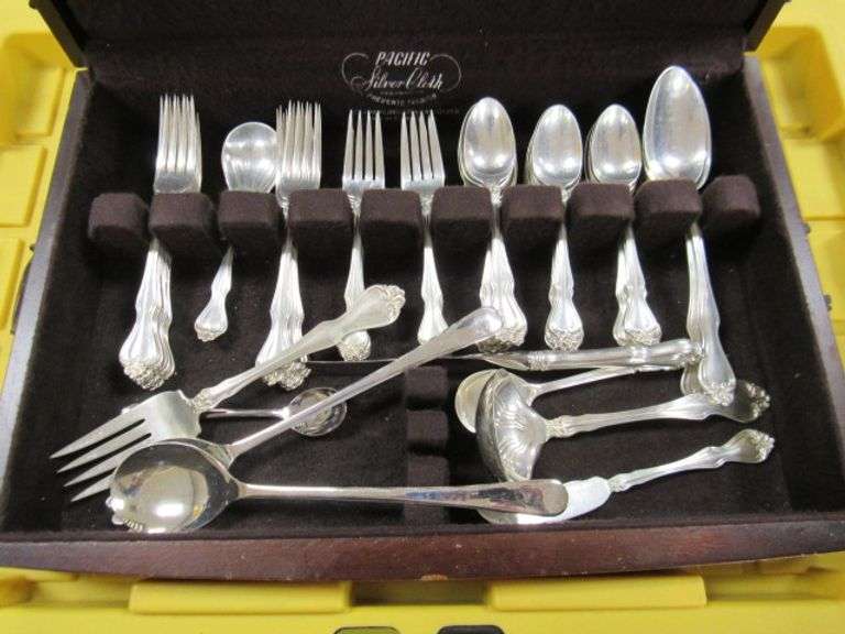 PACIFIC SILVER CLOTH STERLING SILVER SILVERWARE SET IN BOX - SERVICE ...