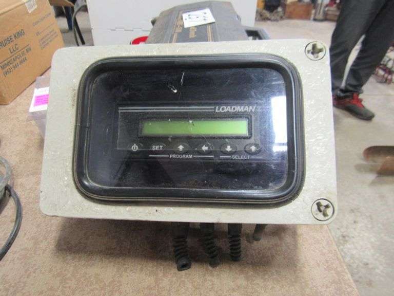 Load man Bunk scale meter read out - almost new - 1 year old ...
