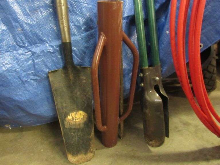 LOT CONSISTING OF POST HOLE DIGGER, POUNDER AND TILE SPADE - McPherson ...