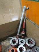 RIDGID 700 CONDUIT THREADING SYSTEM WITH REAMERS, DYES, PONY AND VICE ...