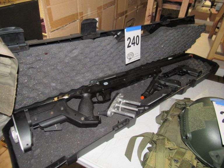 MAUSER 6MM BB RIFLE WITH ONE HARD SIDED CASE WITH TWO TAURUS C02 ...