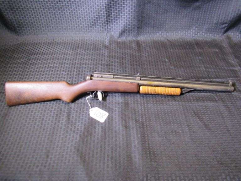 BENJAMIN BB RIFLE MODEL 3100 CAL. BB 100 SHOT - McPherson Auction & Realty