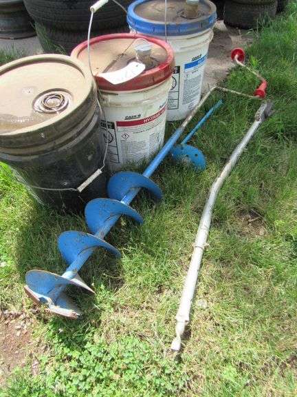 3 PARTIAL BUCKETS OF OIL AND TRAN FLUID AND 4' ICE AUGER - HAND ...