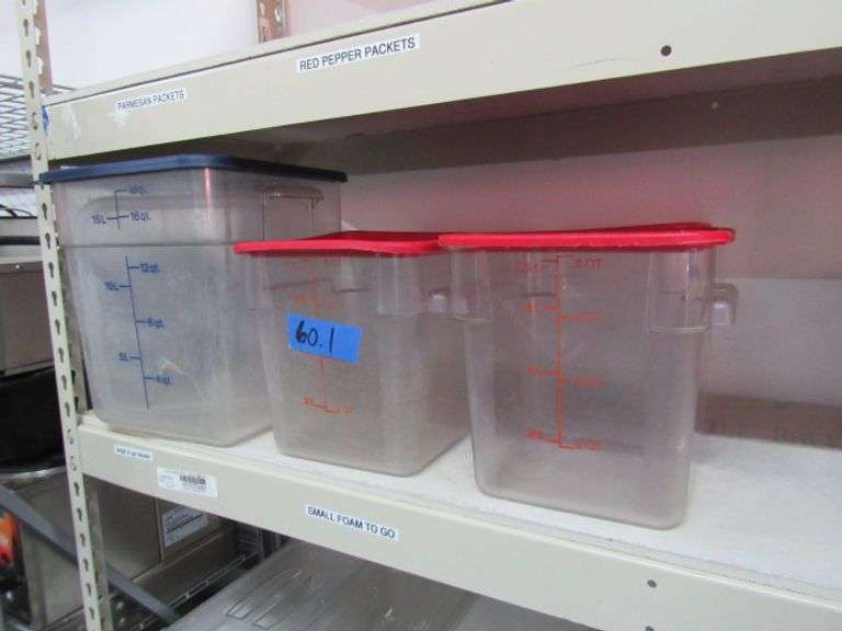 5 CARLISLE PLASTIC CONTAINERS W/LIDS - McPherson Auction & Realty