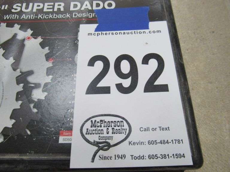 FREUD 8" 24 TOOTH SUPER DADO W/ 5/8 ARBOR - McPherson Auction & Realty