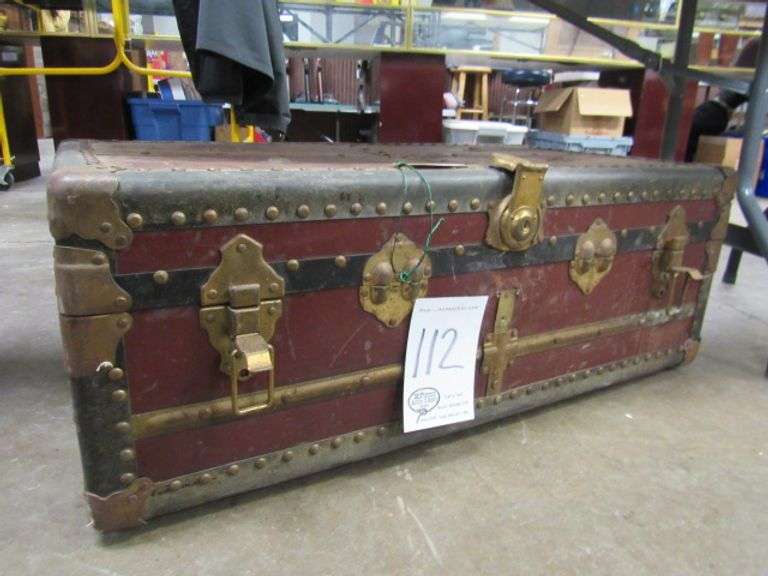 ANTIQUE WESTERN TRUNK W/BRASS RIVETS AND HARDWARE 36"X20" - McPherson ...