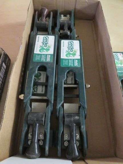 BOX OF 4 SA 90338 SIDING SPACERS - McPherson Auction & Realty
