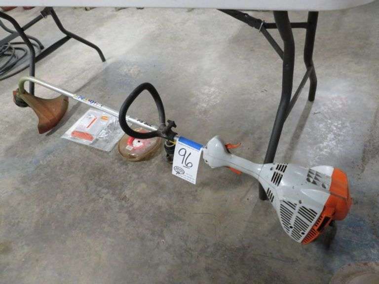 STIHL 56C GAS WEED EATER - WITH EXTRA STRING AND POLY CUTTER DISCS ...