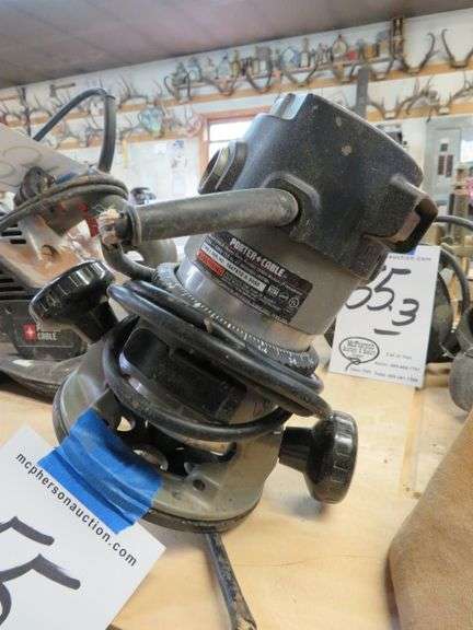 PORTER CABLE MOD. 690 LR HVY DUTY ROUTER - McPherson Auction & Realty