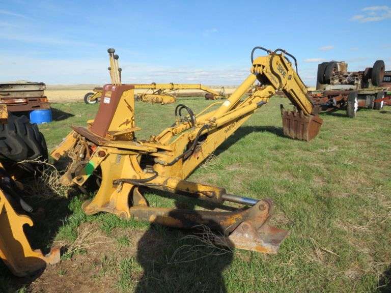 CASE 580 E EXTEND A HOE BACK HOE - OBVIOUSLY A PARTS UNIT - CLAM BUCKET ...